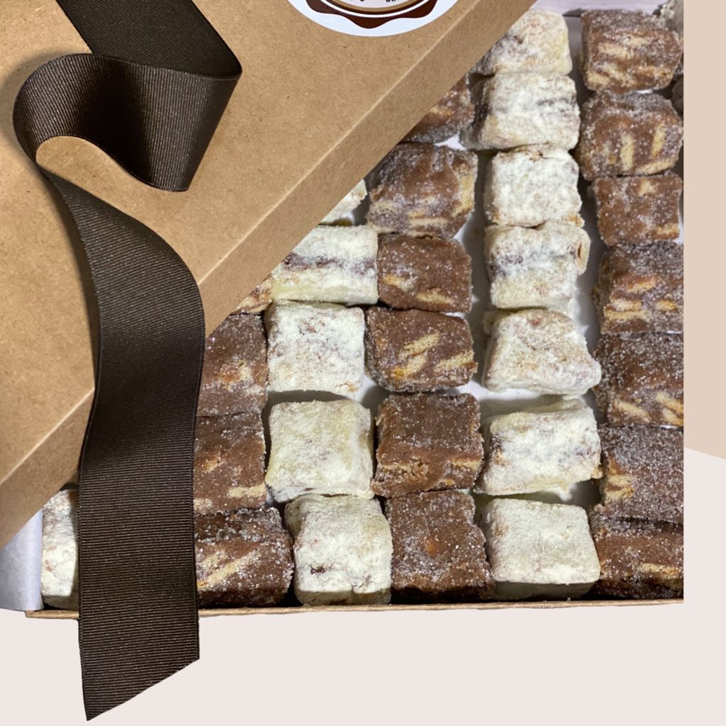 Italian Fudge Large Deluxe Box – World Of Brigadeiro